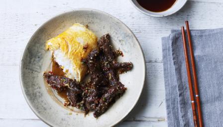 Chilli beef with sticky rice omelette – Saturday KitchenSaturday Kitchen